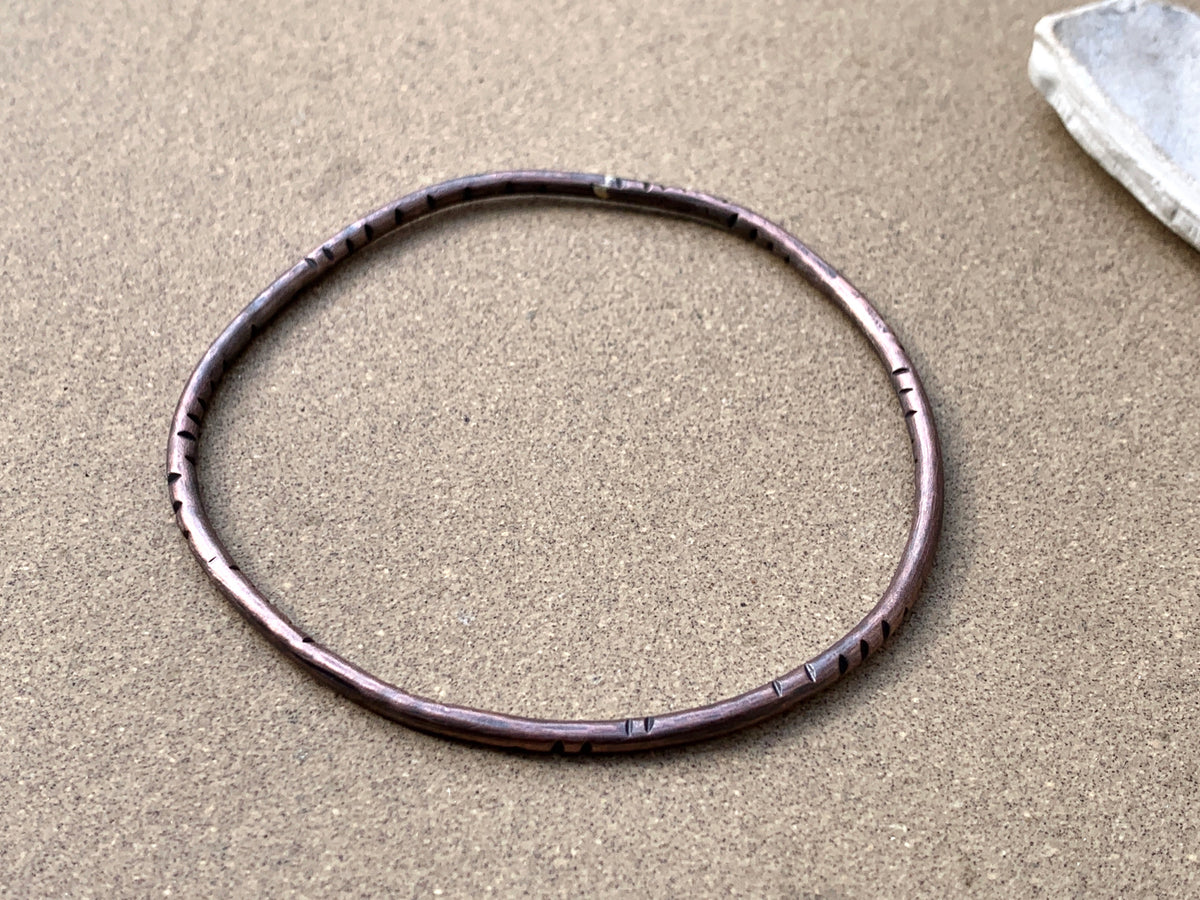 Hammered Copper Rod Bangle w/ Lines – ajr metals